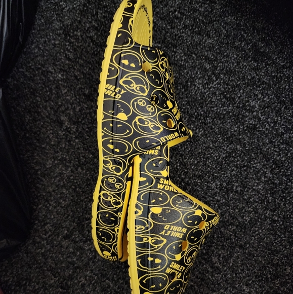 CROCS | Shoes | Crocs Smiley | Poshmark